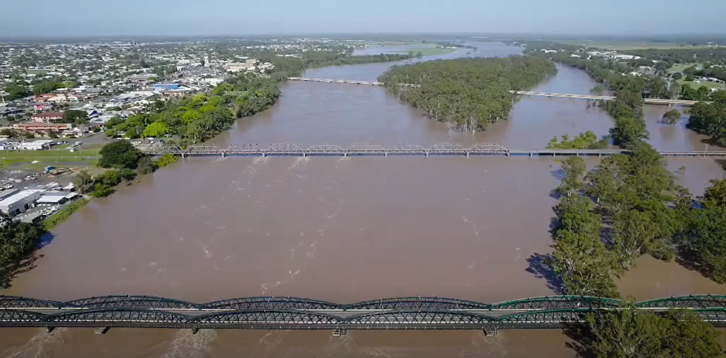 Bridges could reopen this afternoon, if safe - 4BU